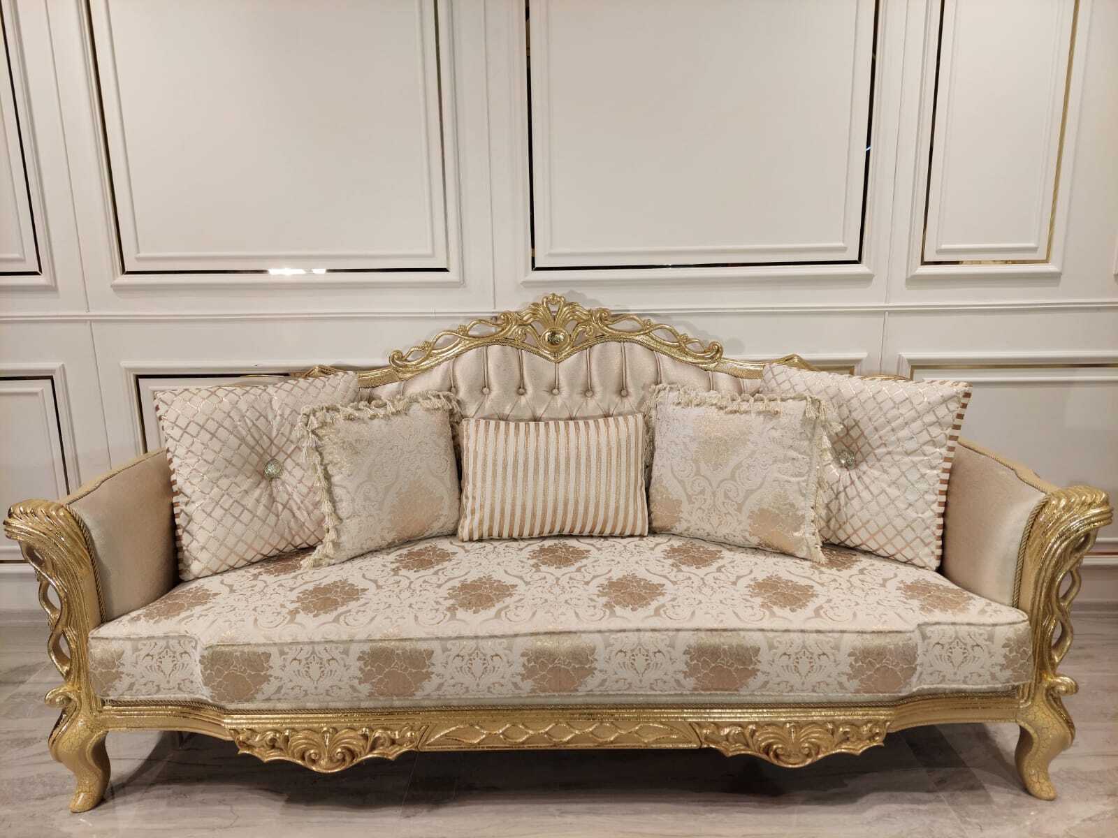 Chesterfield Sofa im Barock Stil Holzrahmen und samtbezogene Dreisitzer Couch fur klassische Mobel jvmoebel